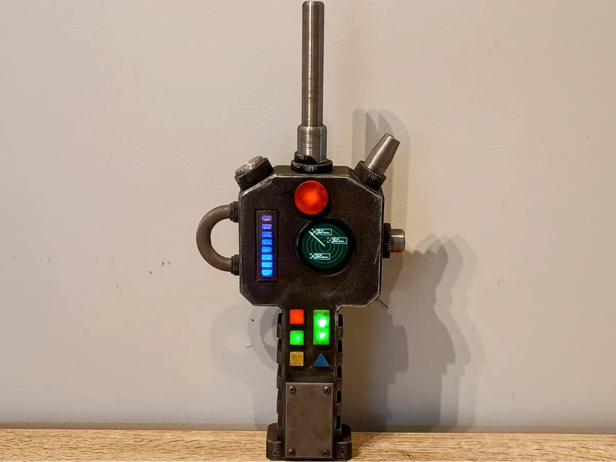 Auspex Hand Scanner (40k-style) — Animated Display - Free 3D Print ...