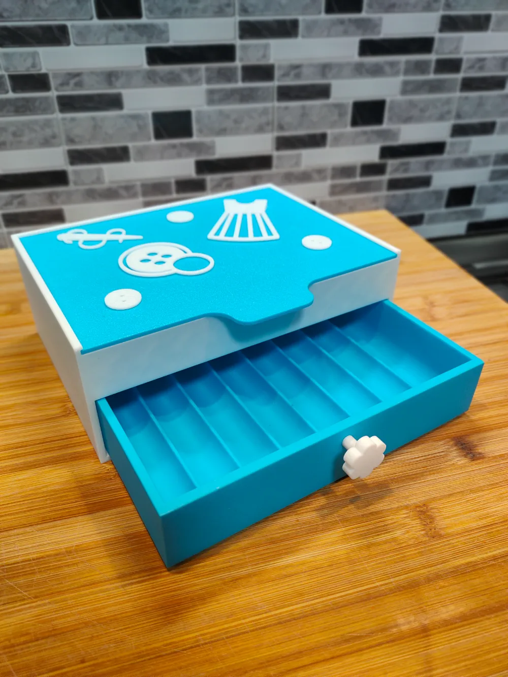 sewing box by Nazca3D - MakerWorld