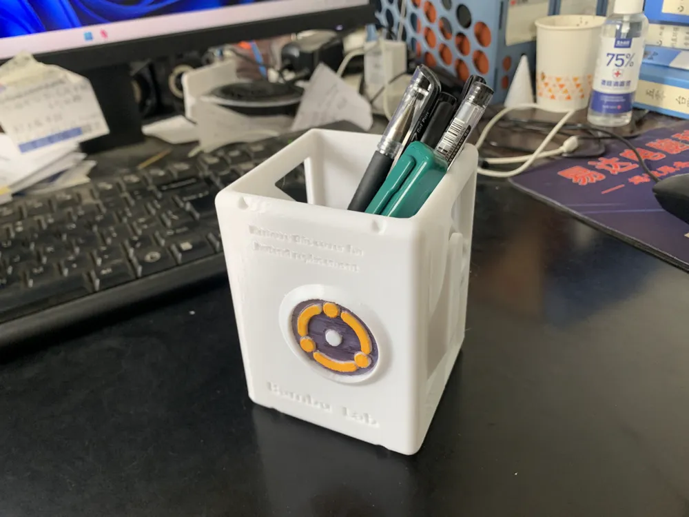 Bambu Lab A1 Pen Container - Free 3D Print Model - MakerWorld