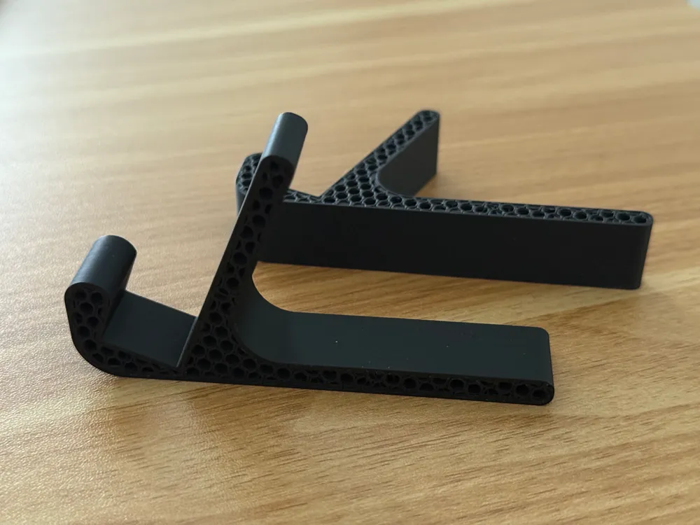 Tablet Portable Monitor Stand Parametric (5-17mm) - Free 3D Print Model ...