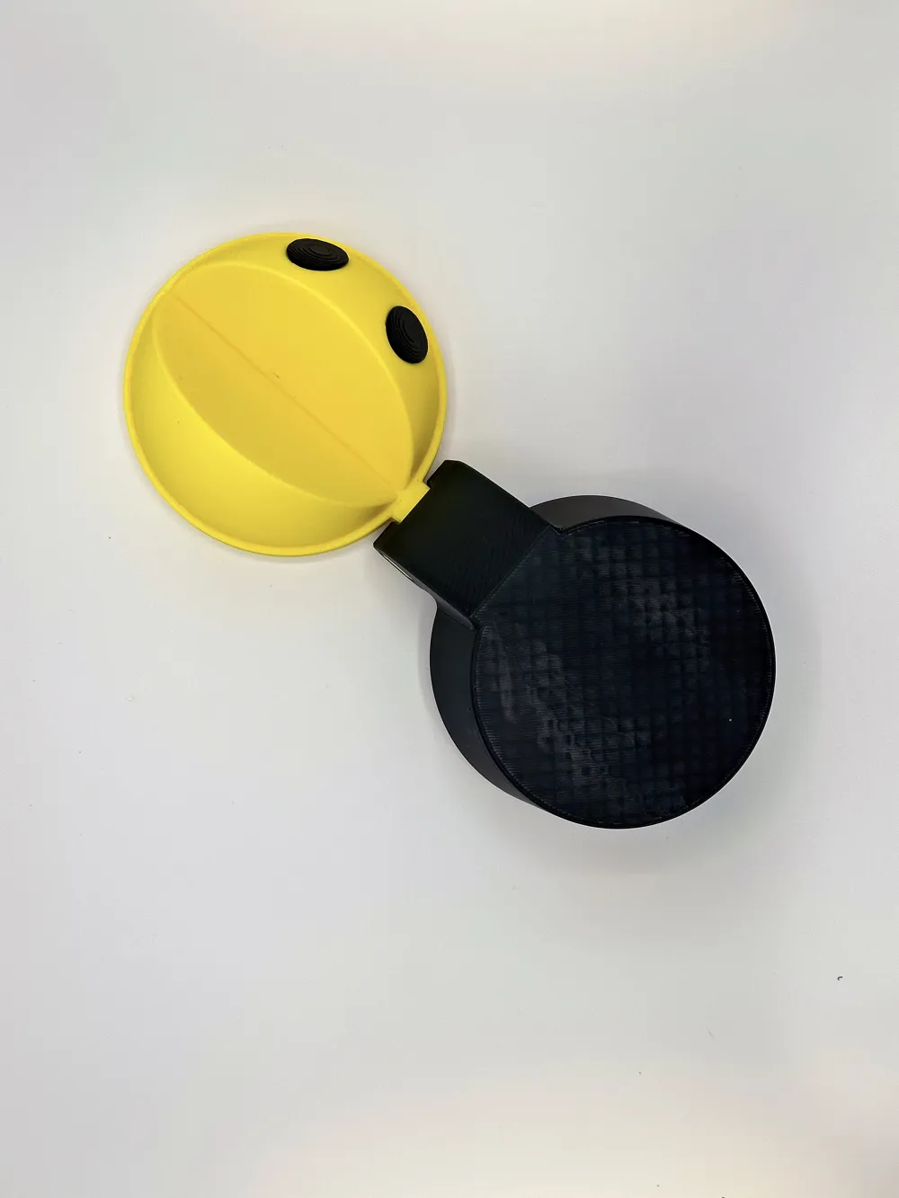 Pac-Man Snowball Maker - Free 3D Print Model - MakerWorld