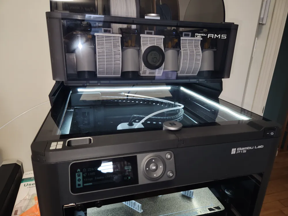 P1S / X1C AMS raiser with led (old and new AMS) 二次创作 - 来自 Peakpoke MakerWorld：免费下载 3D 模型