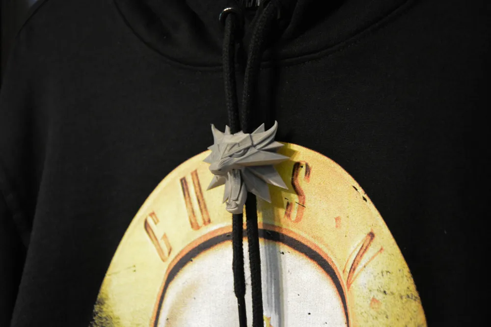 The Witcher 3 Medallion Drawstring Bead for Hoodie - Free 3D Print ...