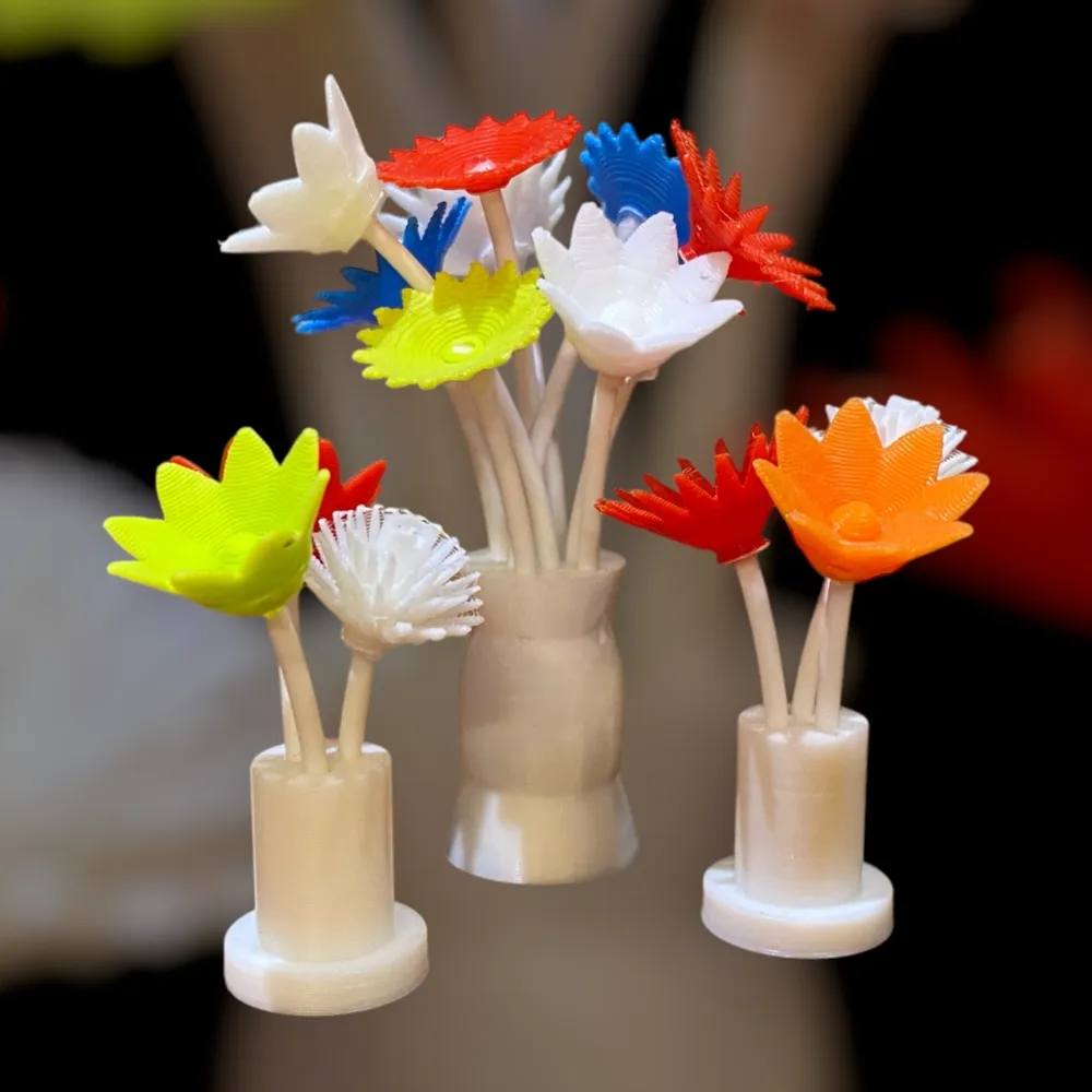 Mini Flowers - Free 3D Print Model - MakerWorld