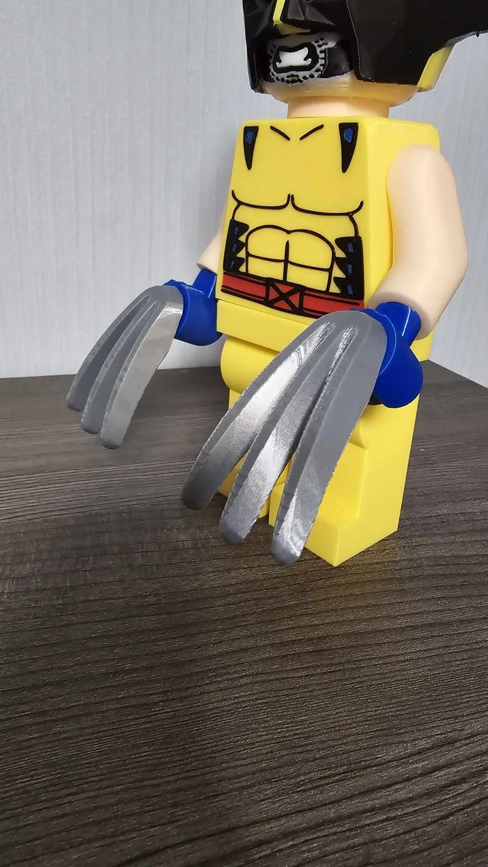 Wolverine * 500% ~21 cm - Free 3D Print Model - MakerWorld