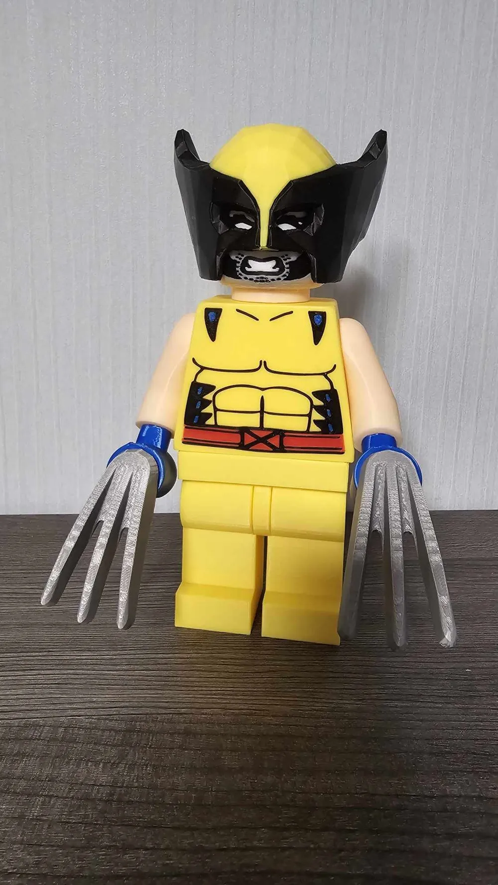 Wolverine * 500% ~21 cm - Free 3D Print Model - MakerWorld