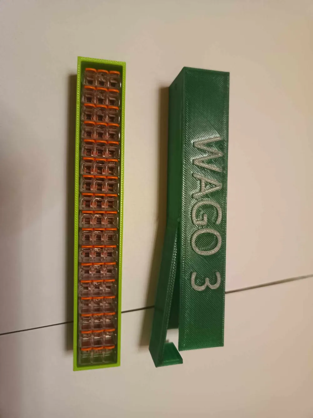 WAGO 3 manual feeder by Rc Truck Zahorak - MakerWorld