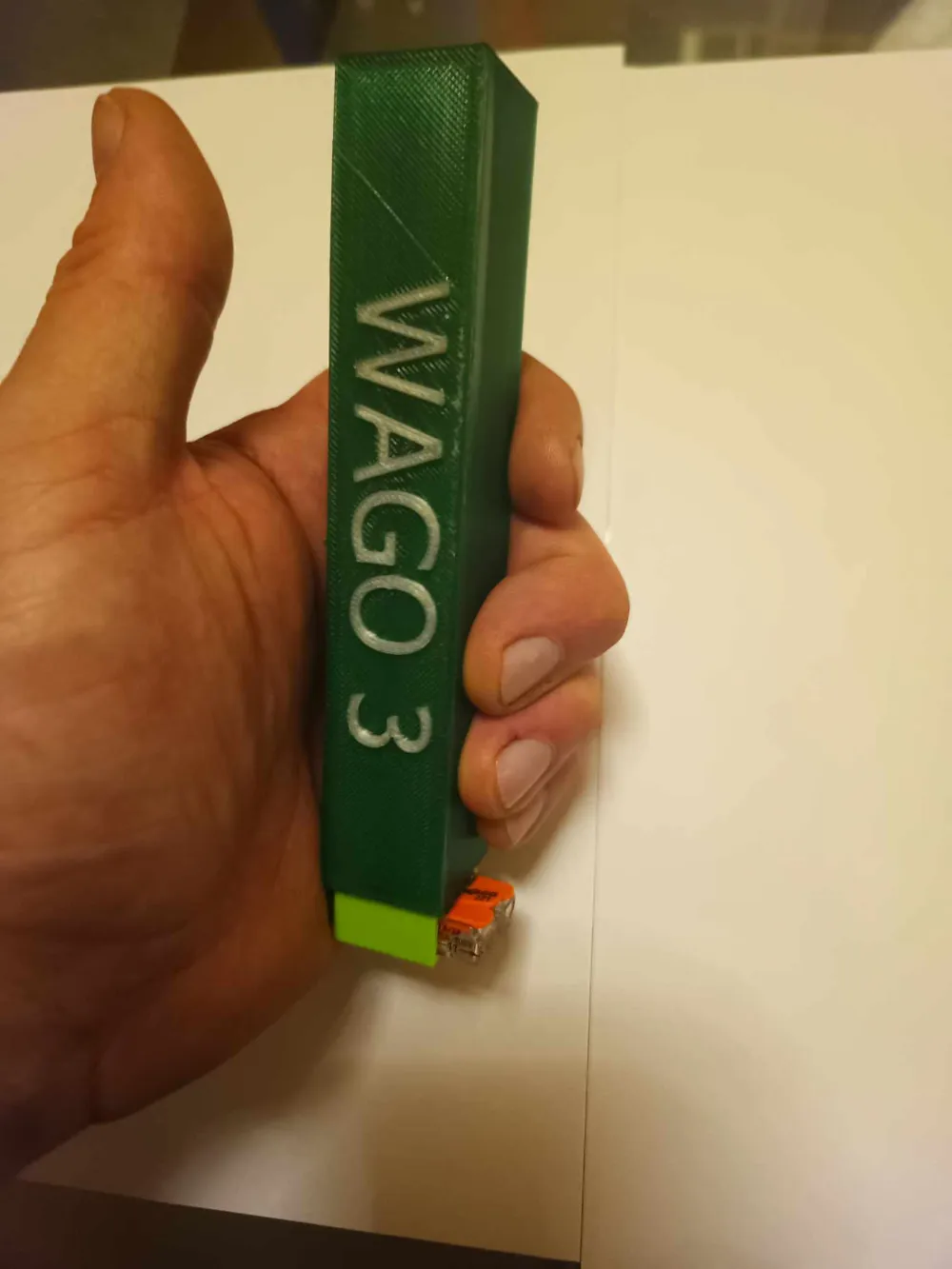 WAGO 3 manual feeder by Rc Truck Zahorak - MakerWorld