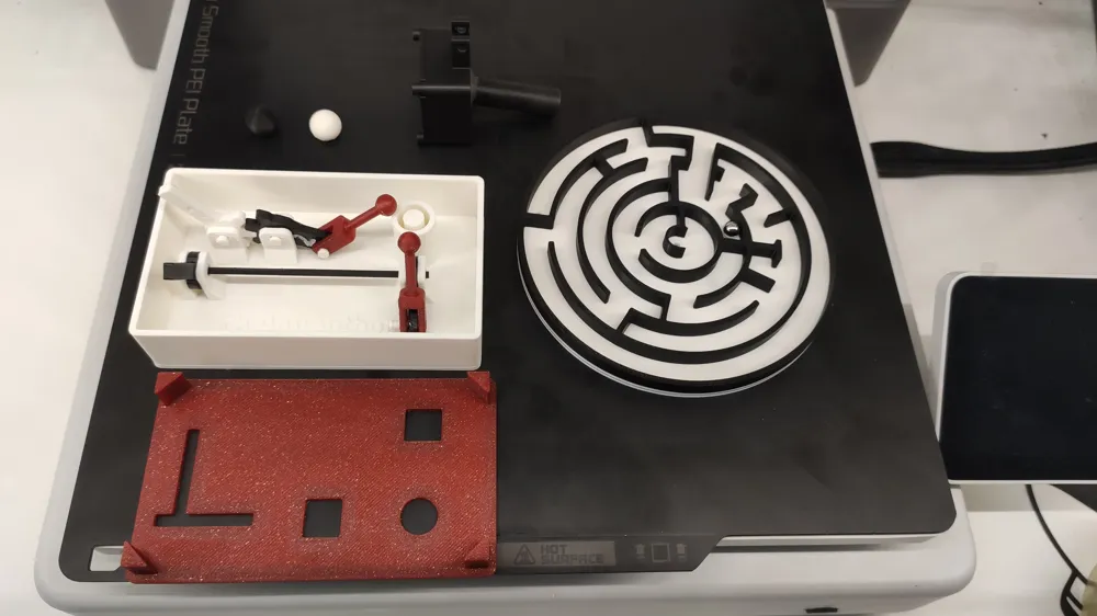 Mechanical Maze with Manual Joysticks by TheInventhor MakerWorld ...