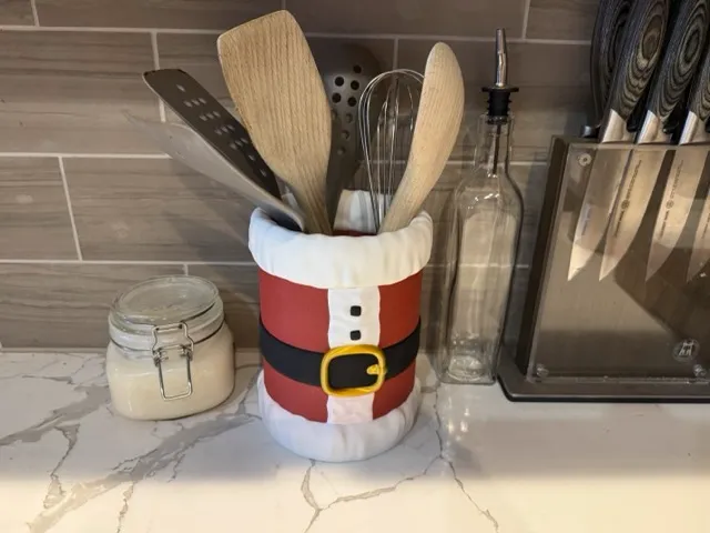 Santa Suit Kitchen Utensil Holder - Free 3D Print Model - MakerWorld