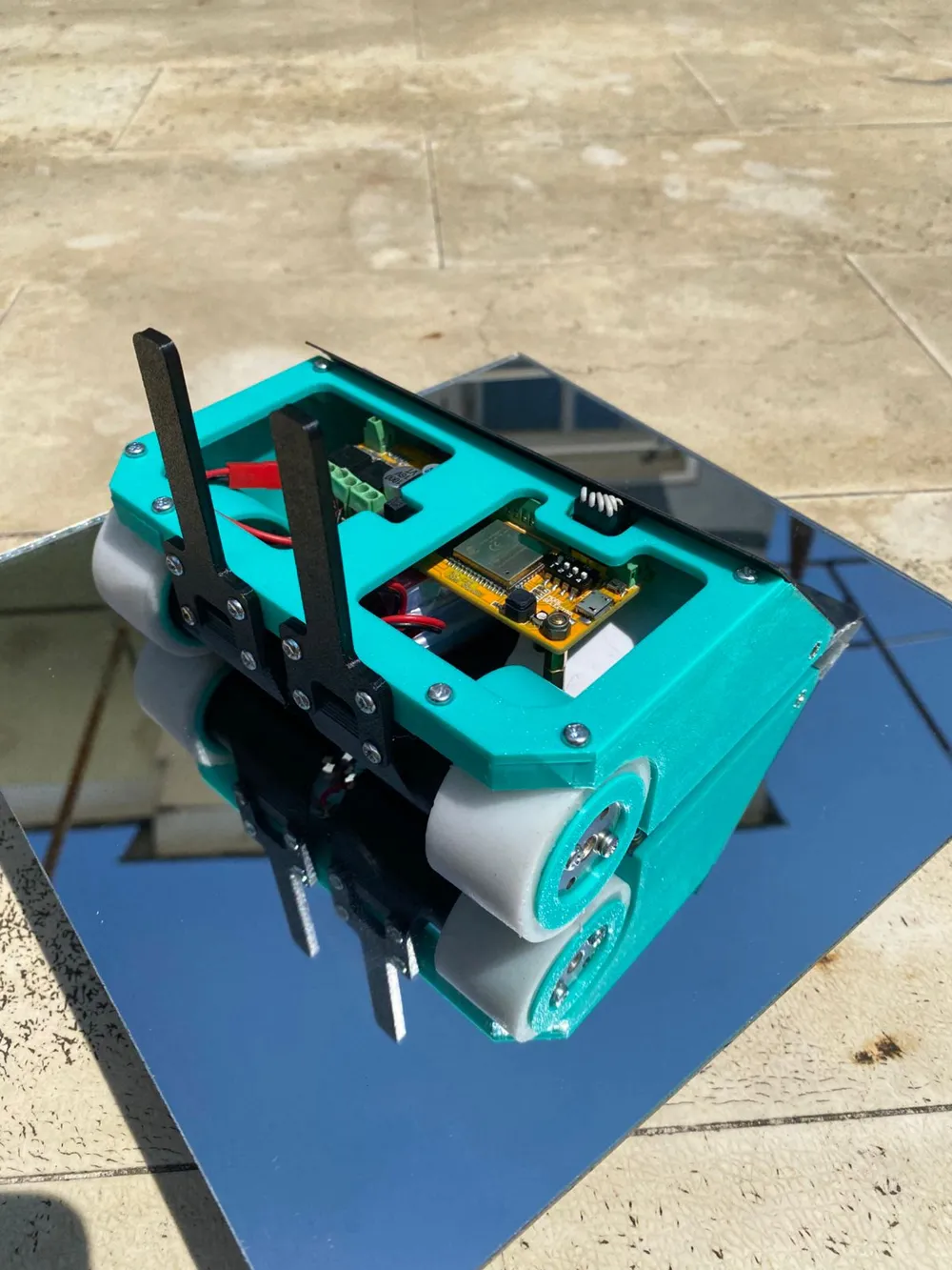 BD_BOT V1.0 Robot de Sumo 1 KG - Modelo de impresión 3D gratuito - MakerWorld