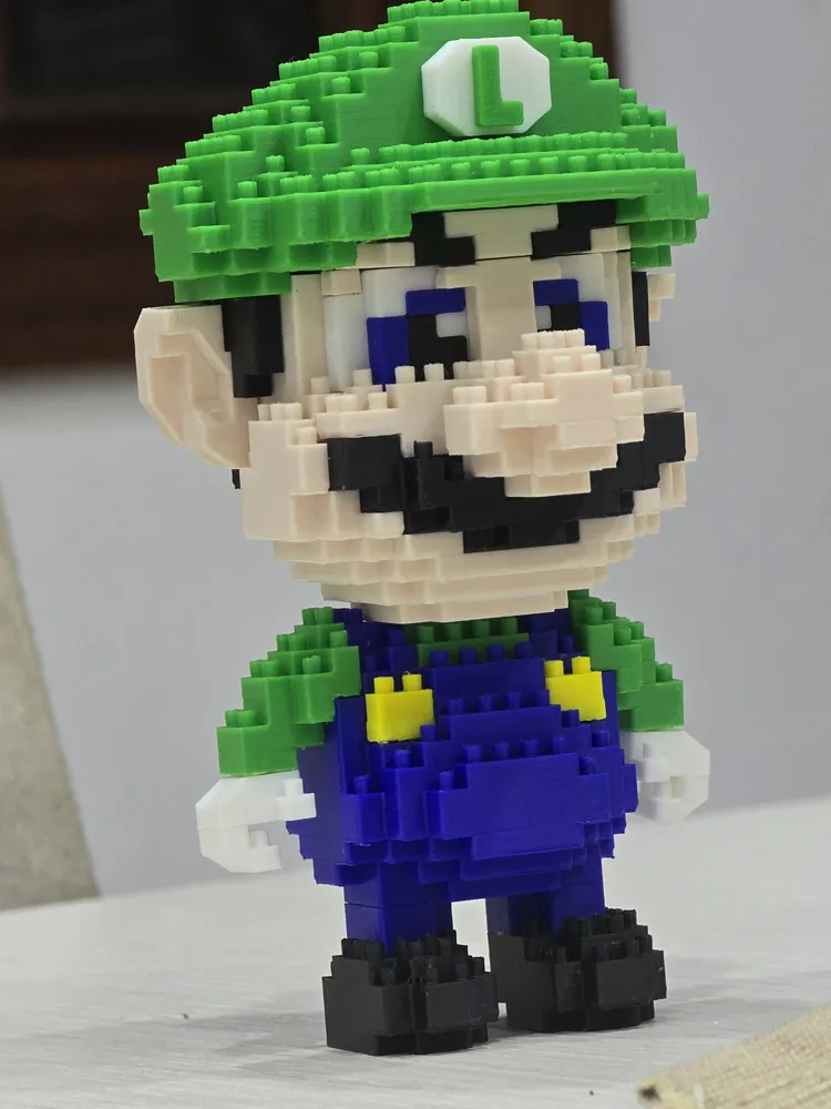 Luigi Super Mario Brick-Built Style by Andrew Sims MakerWorld: Download ...