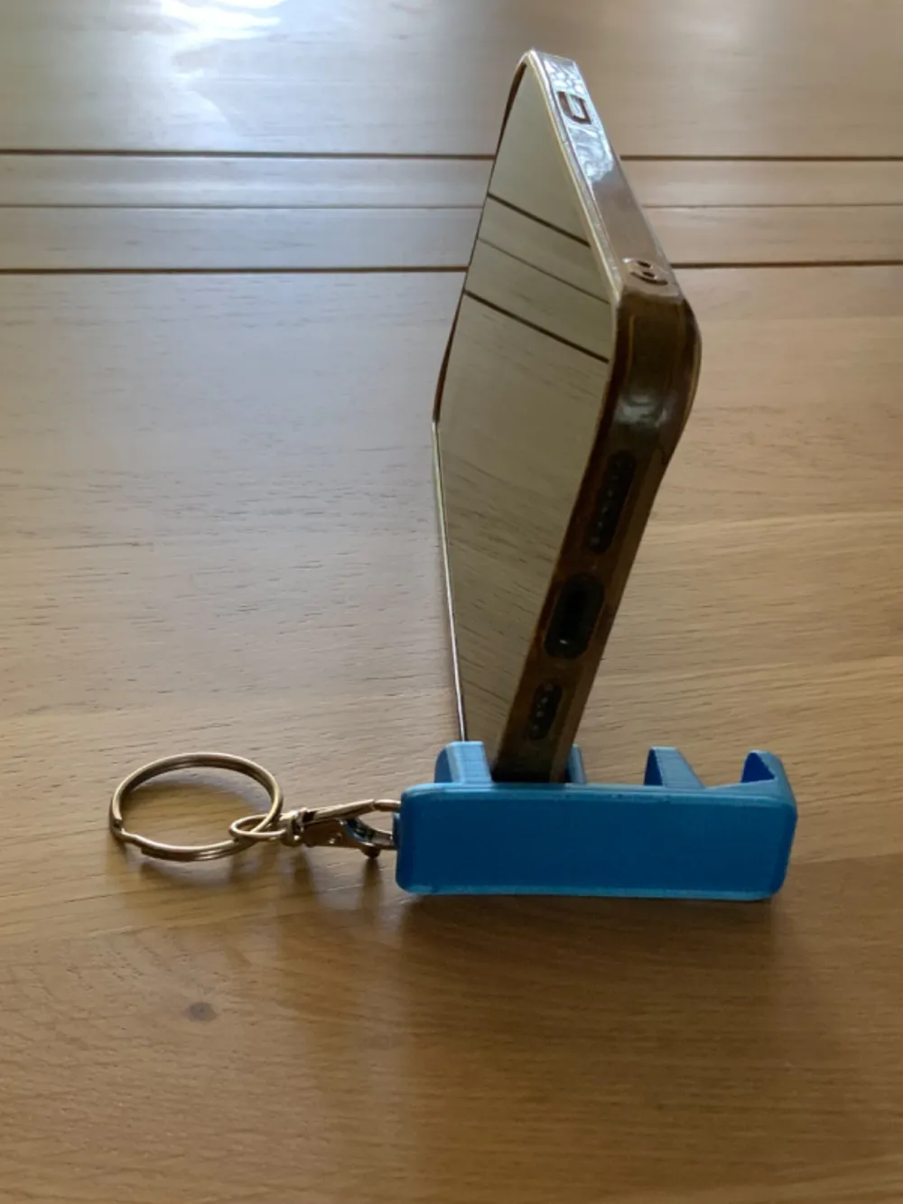 Phone Holder Keyring/Keychain by delibelli - MakerWorld