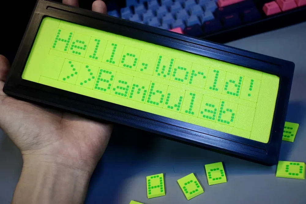 lcd1602液晶屏自定义数码显示牌 来自 Amooos MakerWorld：免费下载 3D 模型