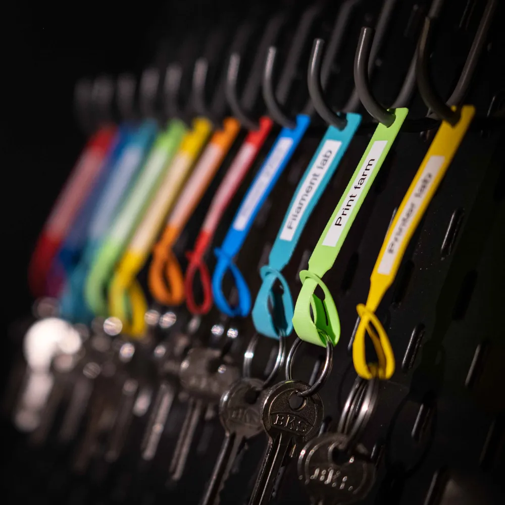 Minimalistic Flexible Key Tags by Akio-42 - MakerWorld