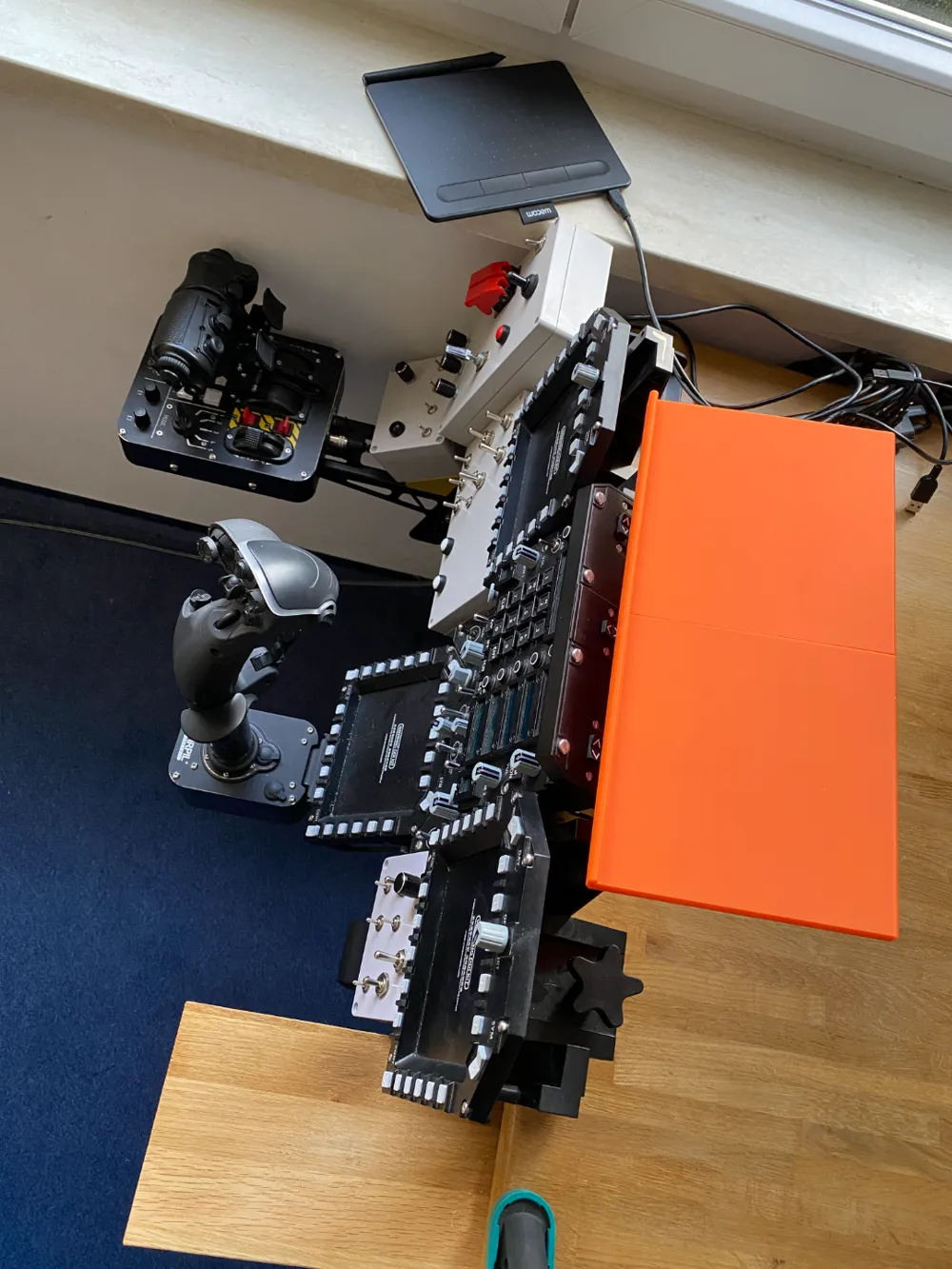 Keyboard Mount for WinWing MIP by Dragonsquare MakerWorld: Download ...