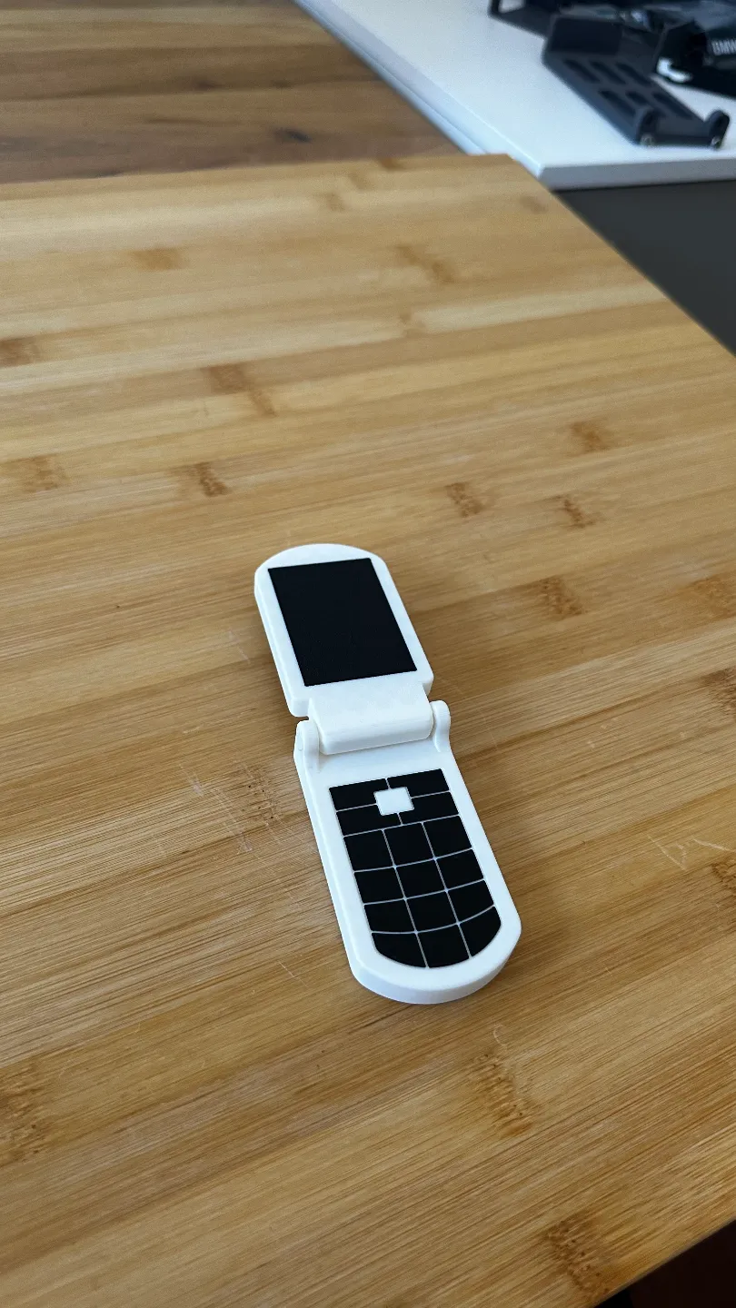 Flip Phone / Fun Toy / Fidget by Tekk3D MakerWorld: Download Free 3D Models