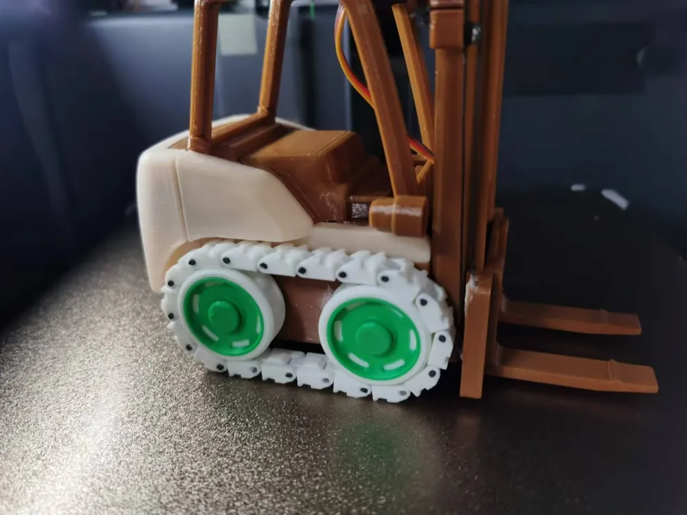 CyberBrick Official Forklift PLA Tracks - Free 3D Print Model - MakerWorld