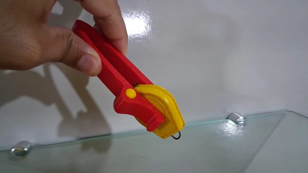 Alligator Clip - Free 3D Print Model - MakerWorld