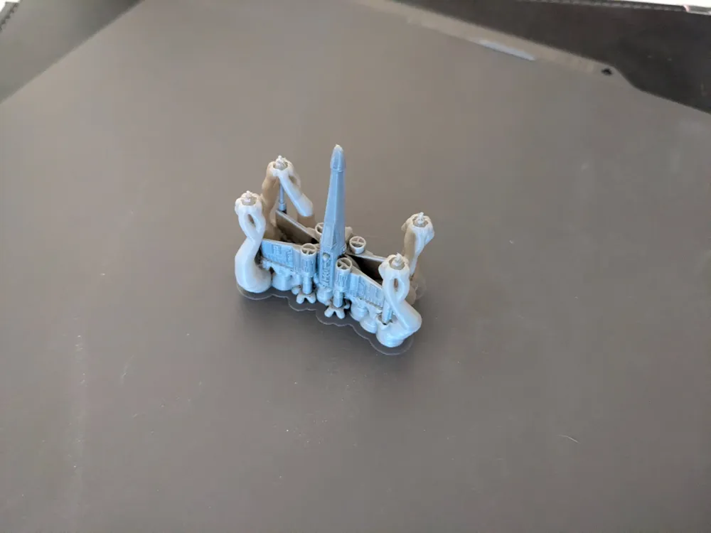 X-Wing - vertical with tree supports - Free 3D Print Model - MakerWorld