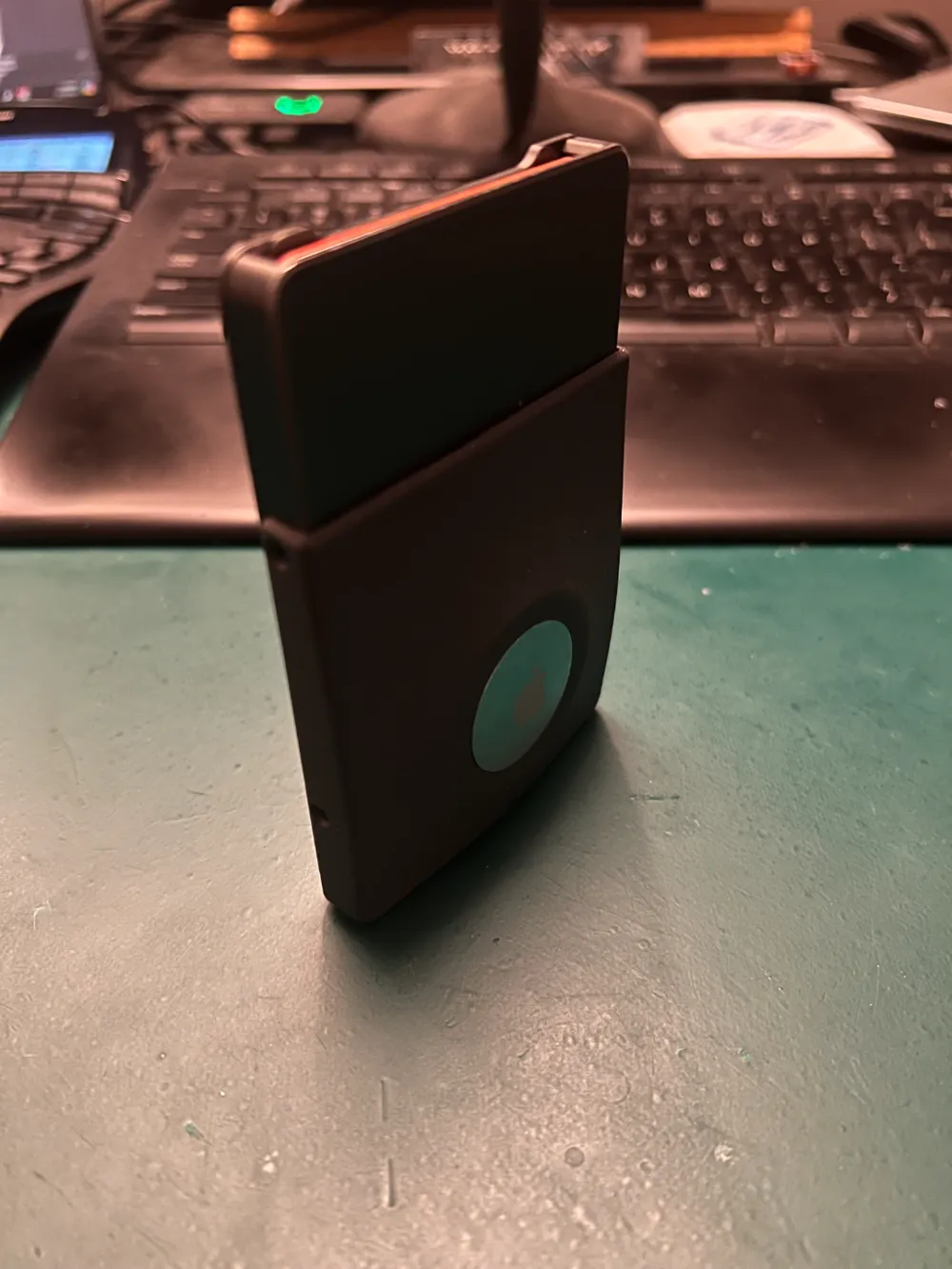 Groove Life Wallet AirTag Holder by Ryan Meredith - MakerWorld