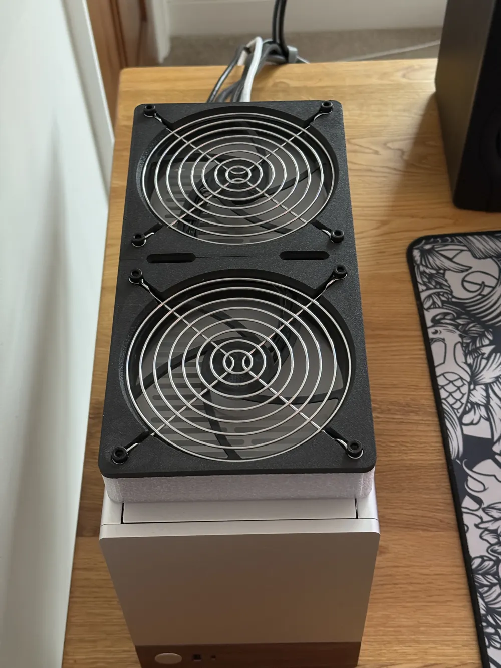 Fractal terra top hat for 2 140mm fans - Free 3D Print Model - MakerWorld