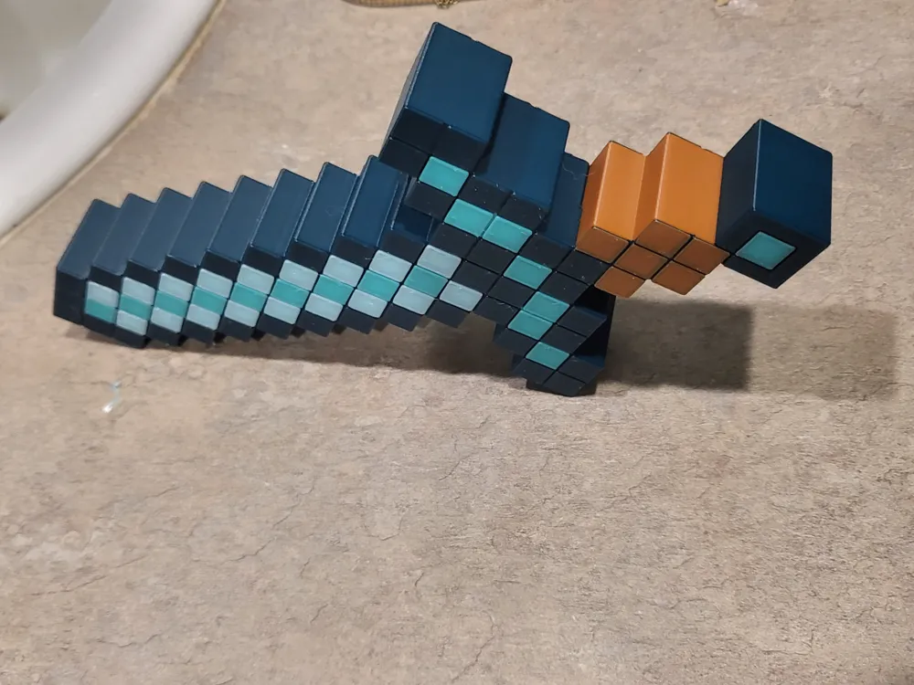 Épée Minecraft par exedelete MakerWorld : Téléchargez des Modèles 3D ...