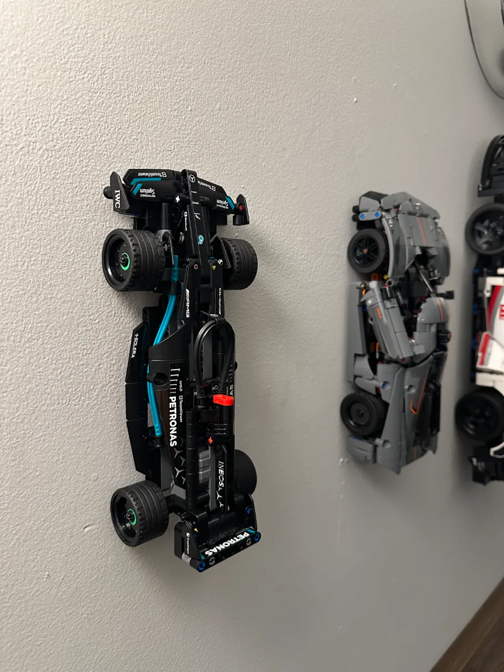 LEGO Technic Mercedes-AMG F1 Wall Mount Holder by AMitchell MakerWorld ...