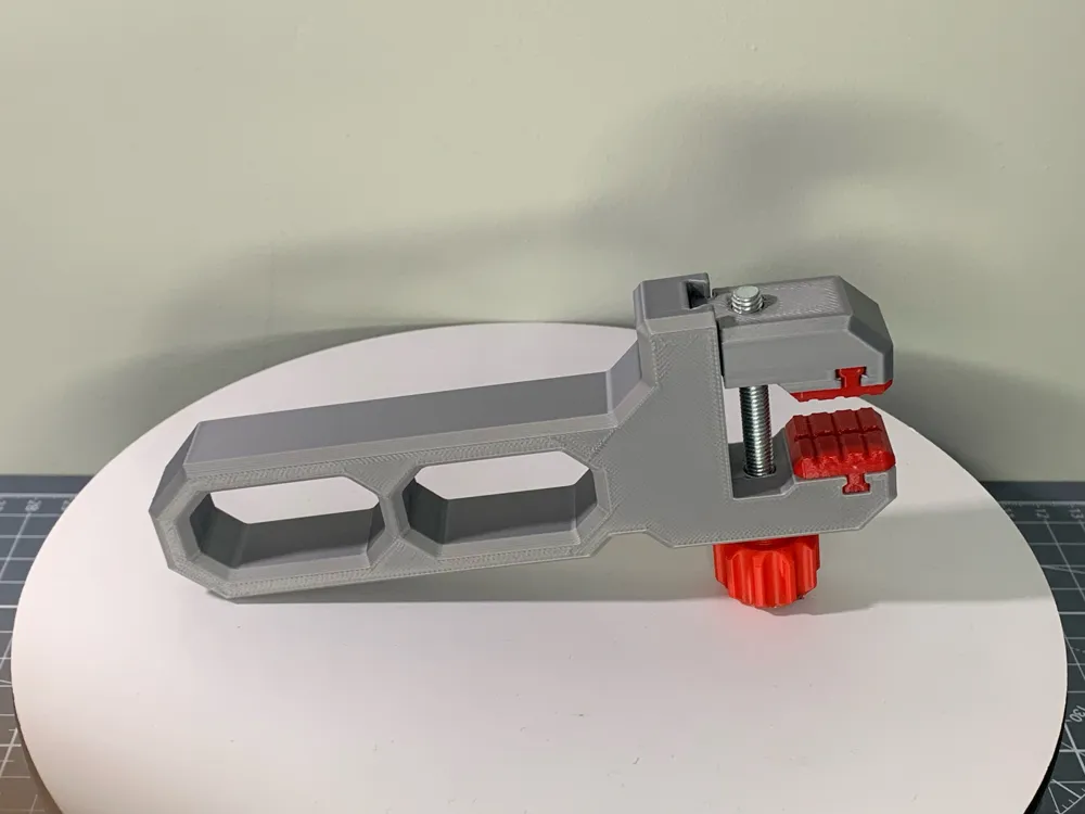 Hand Vise - Free 3D Print Model - MakerWorld