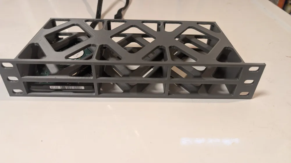 1U 2.5" 6x HDD holder for 10" Mini Rack by AdHominem - MakerWorld