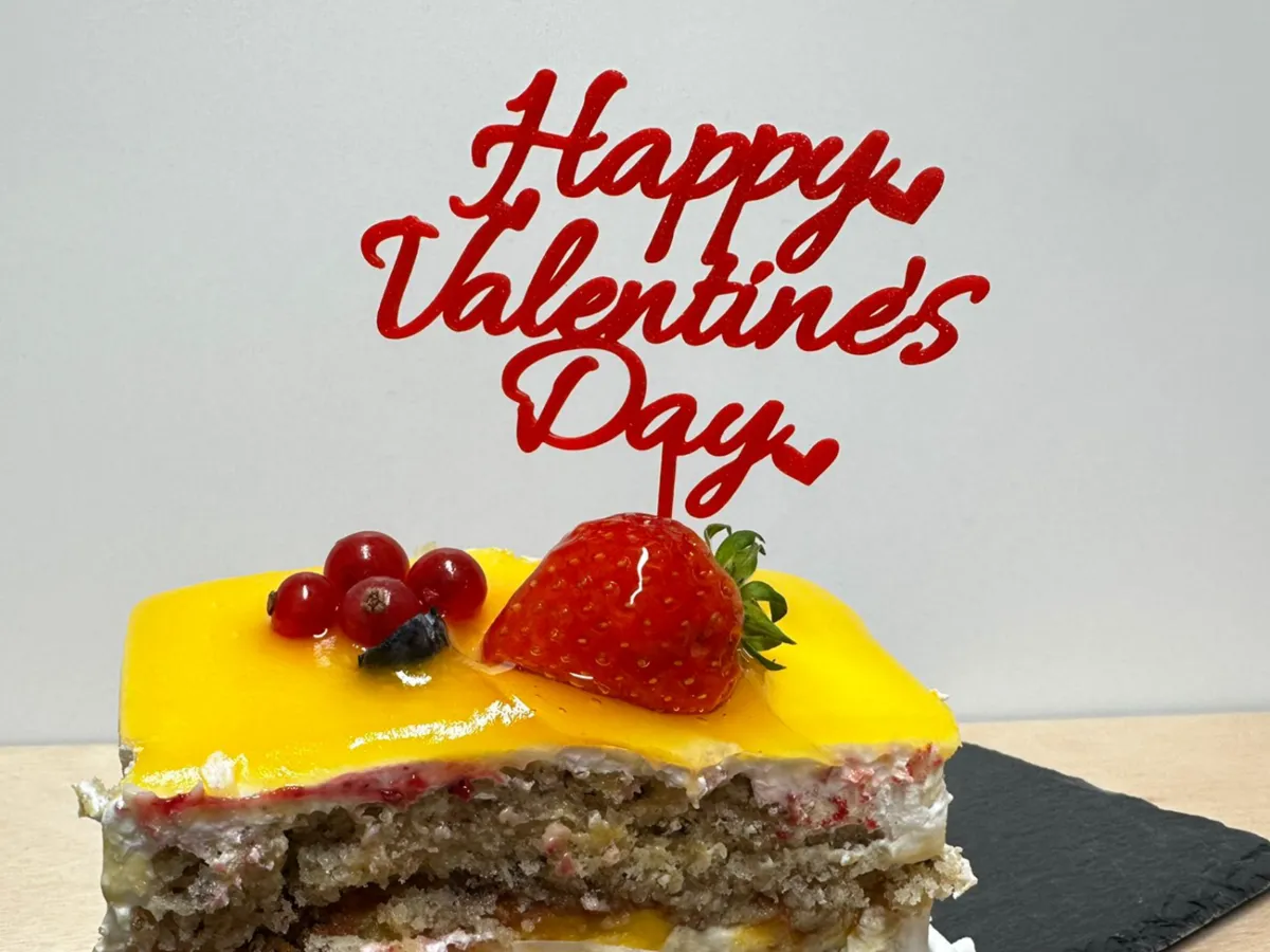 Happy Valentine's Day - Cake Topper - Free 3D Print Model - MakerWorld