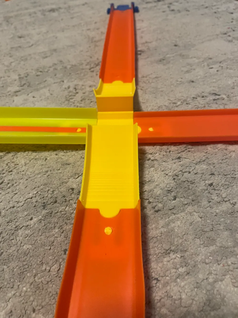 Hot wheels cross track jump by Vodvarek_Vodvar - MakerWorld