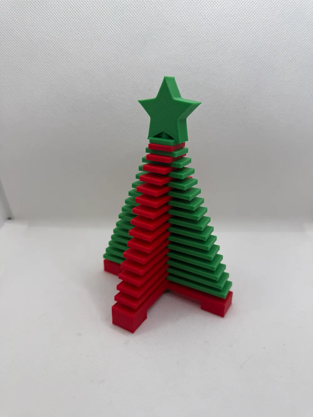 Interactive Christmas Tree (2 Plates) by 3DPrintSmith - MakerWorld