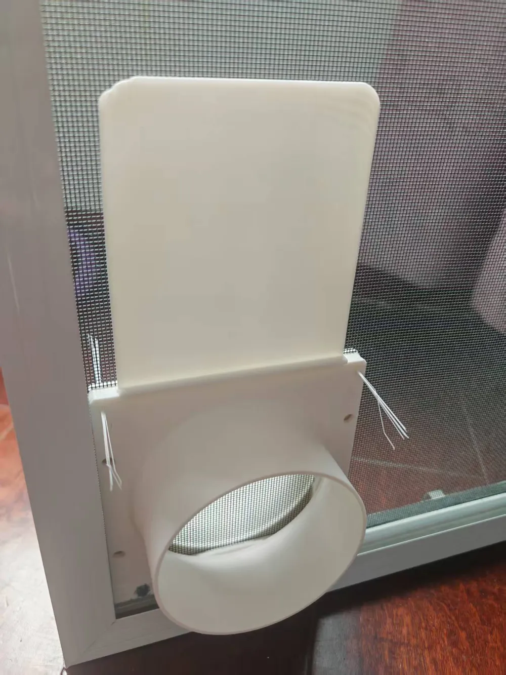 Magnetic exhaust pipe for closable screen windows, 10cm diameter by ...