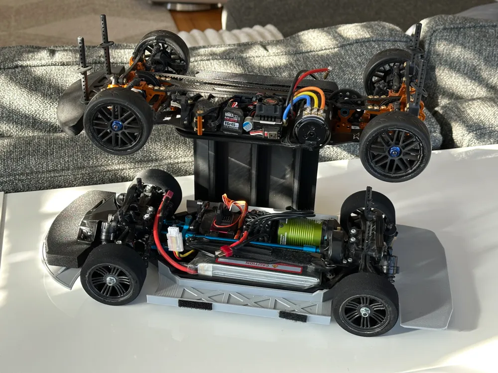 1/10 Scale RC Stand by Urbaneism MakerWorld: Download Free 3D Models