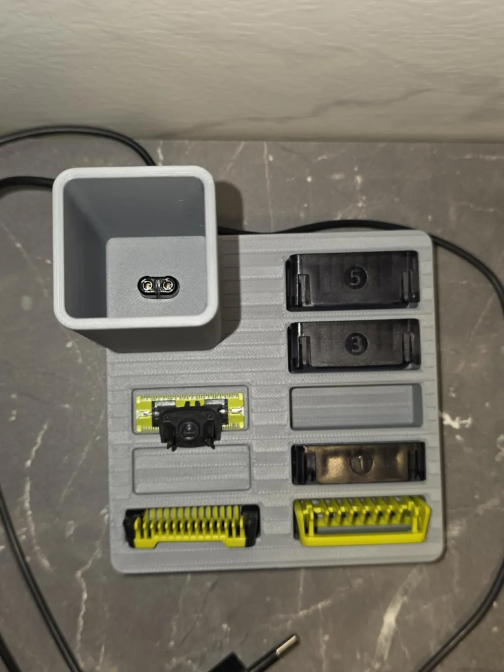 Philips OneBlade stand - with charger - Free 3D Print Model - MakerWorld