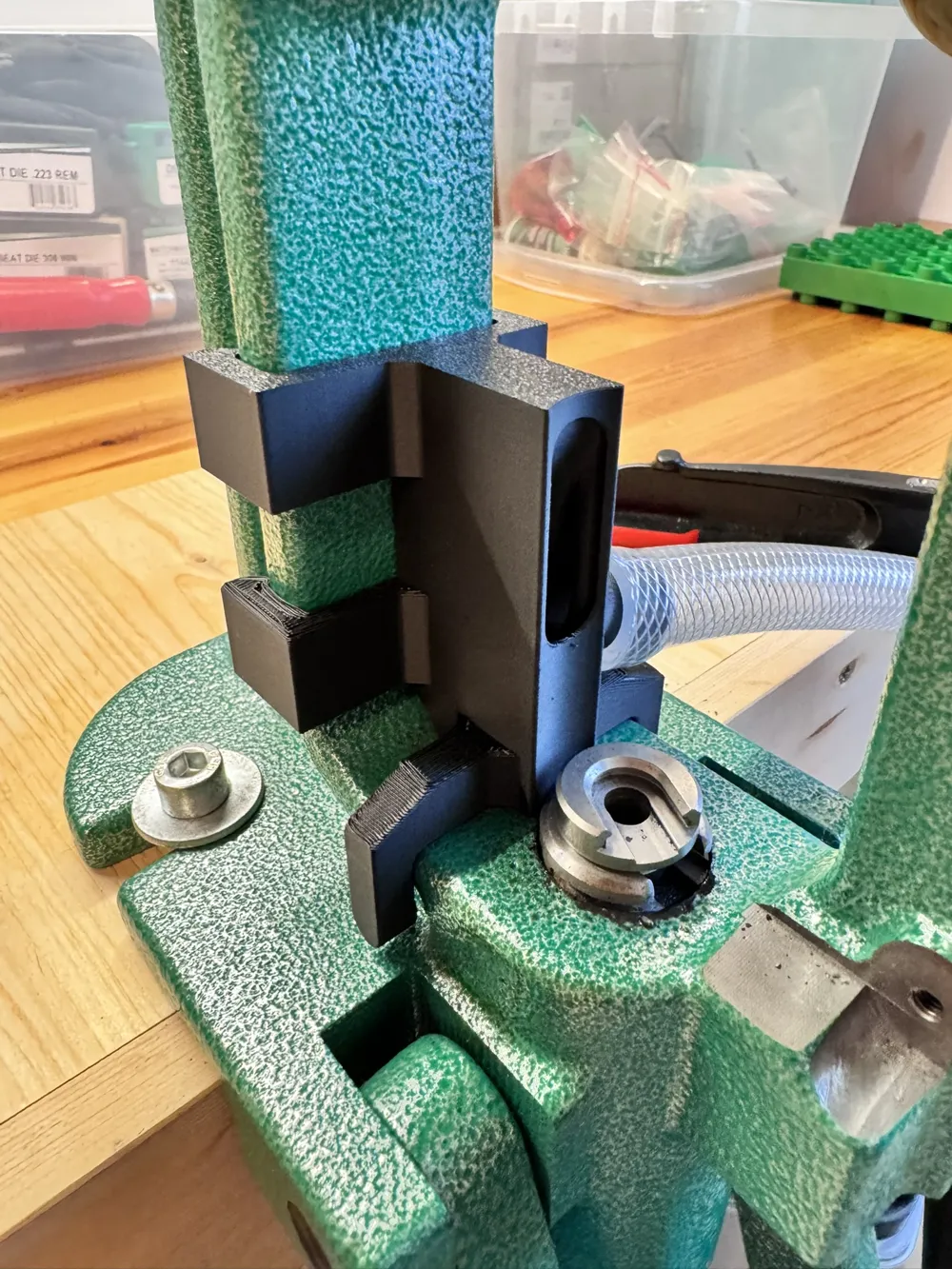 Primer Catcher for RCBS Rock Chucker IV - Free 3D Print Model - MakerWorld