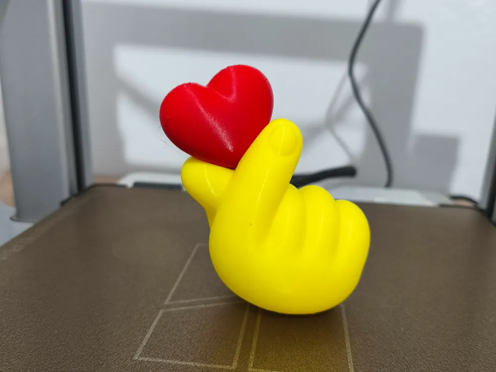 Japanese hand heart emoji for Valentine's Day - Free 3D Print Model ...