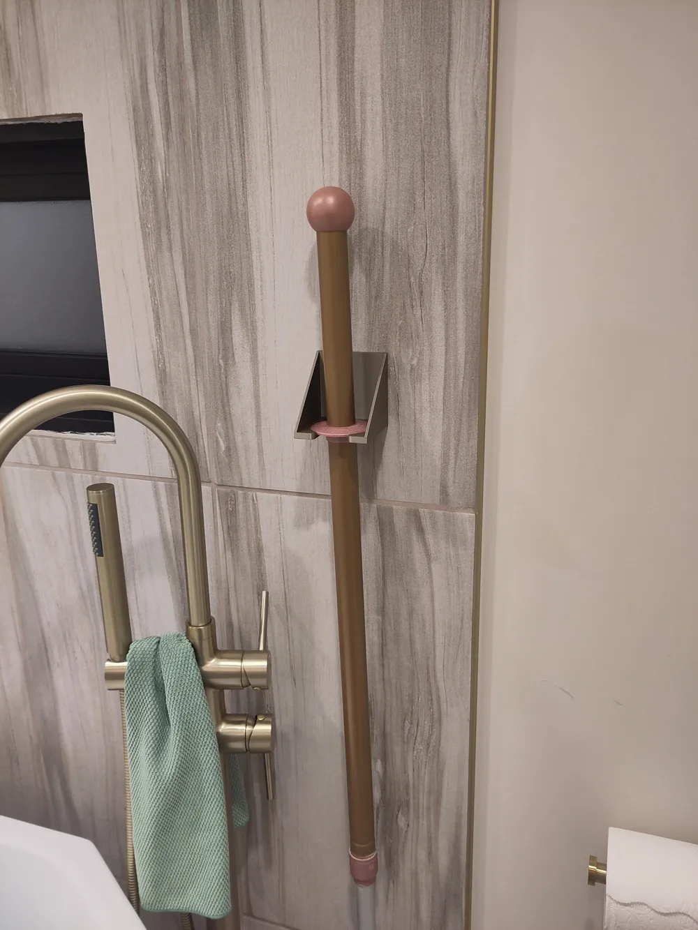 Norwex mop handle wall mount - Free 3D Print Model - MakerWorld