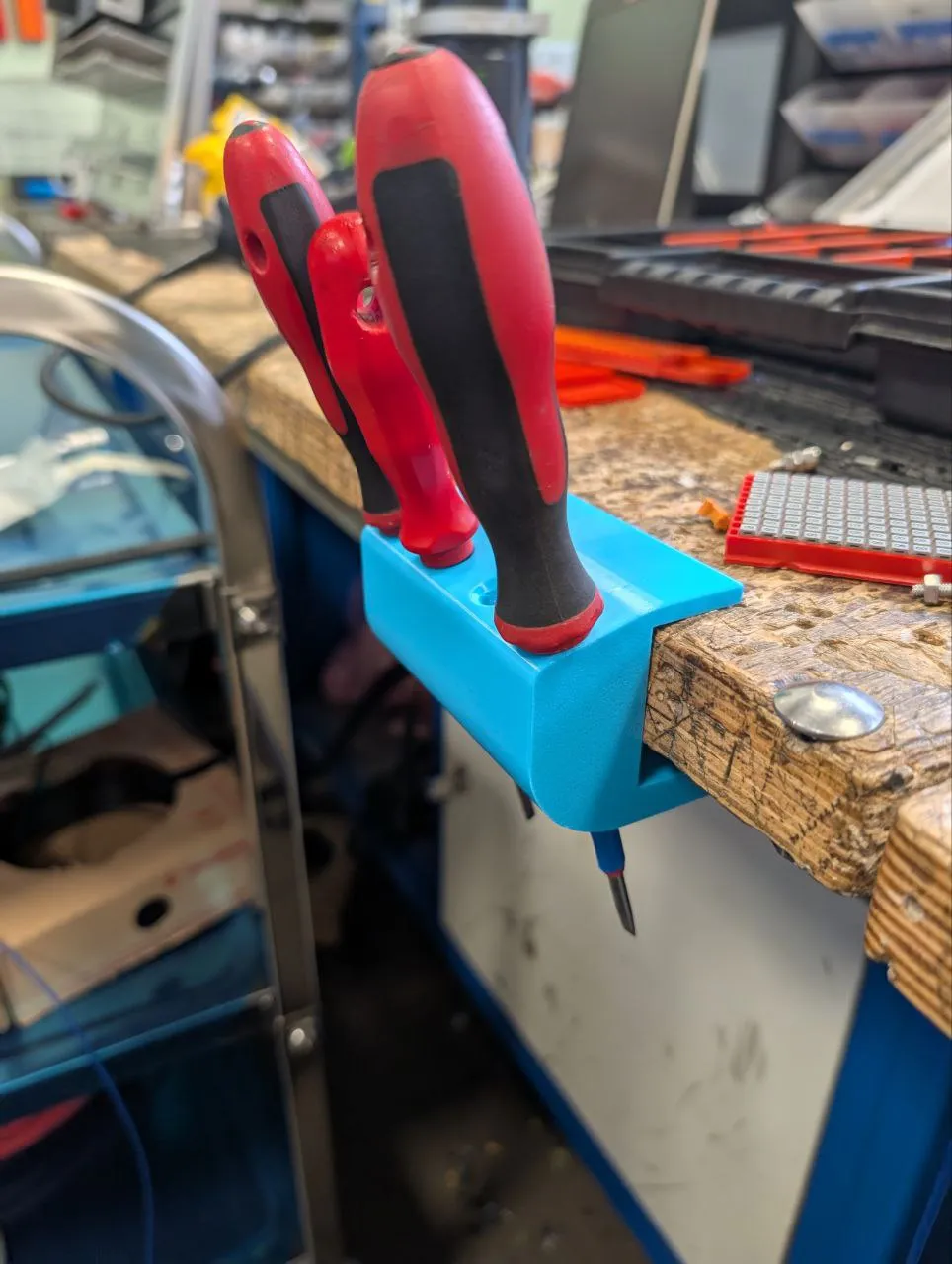 3D Printed Screwdriver Holder – Table Edge Mount by Krzysztofer ...