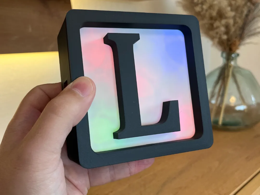 Caja de luz L // Crea palabras tú mismo, modular & LED - Modelo de ...