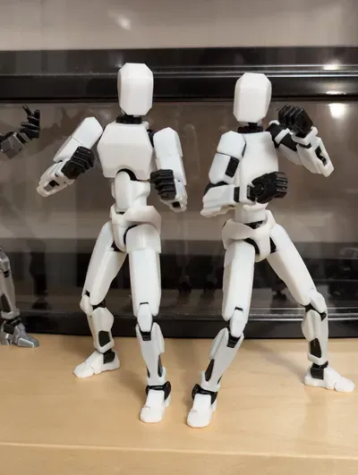 Bulky Dummy 13 armor Remixed by This_guy MakerWorld: Download Free 3D ...