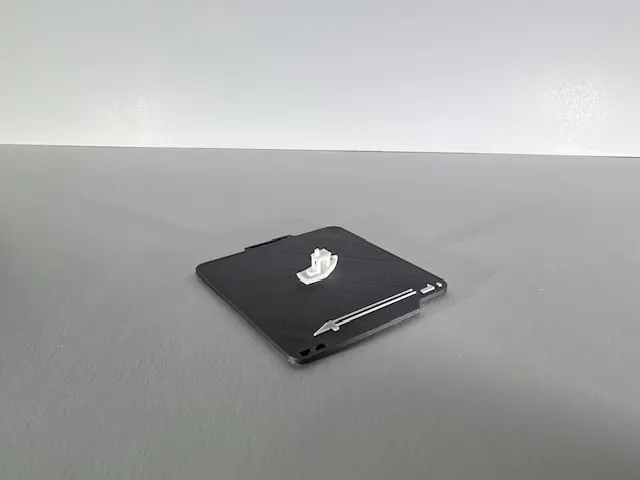 Benchy on plate for Bambu Lab P1P Movable model by LittleGuyMiniModels ...