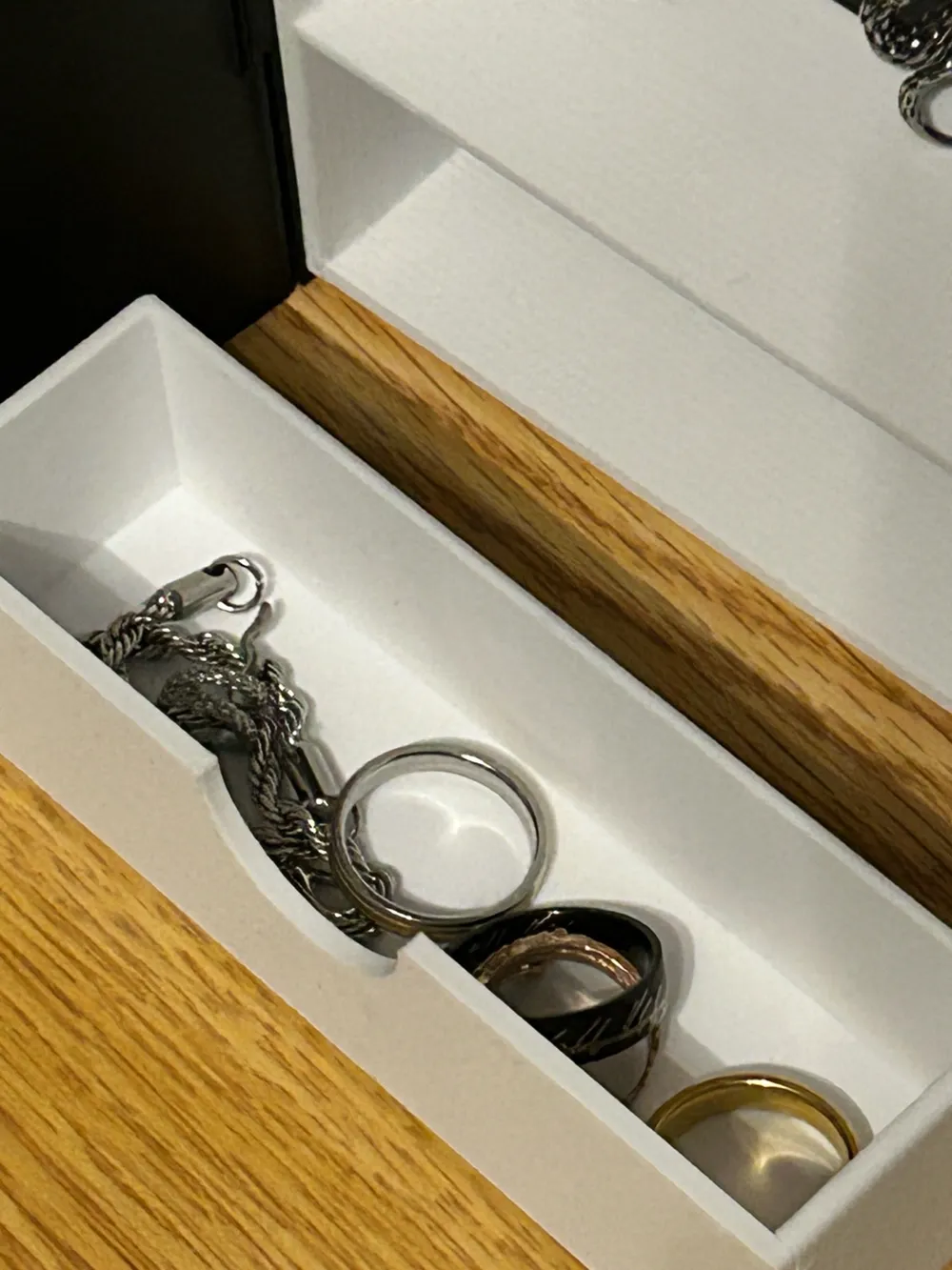 Portagioie a Forma di Libro Gotico con Cassetto Segreto - Modello di ...