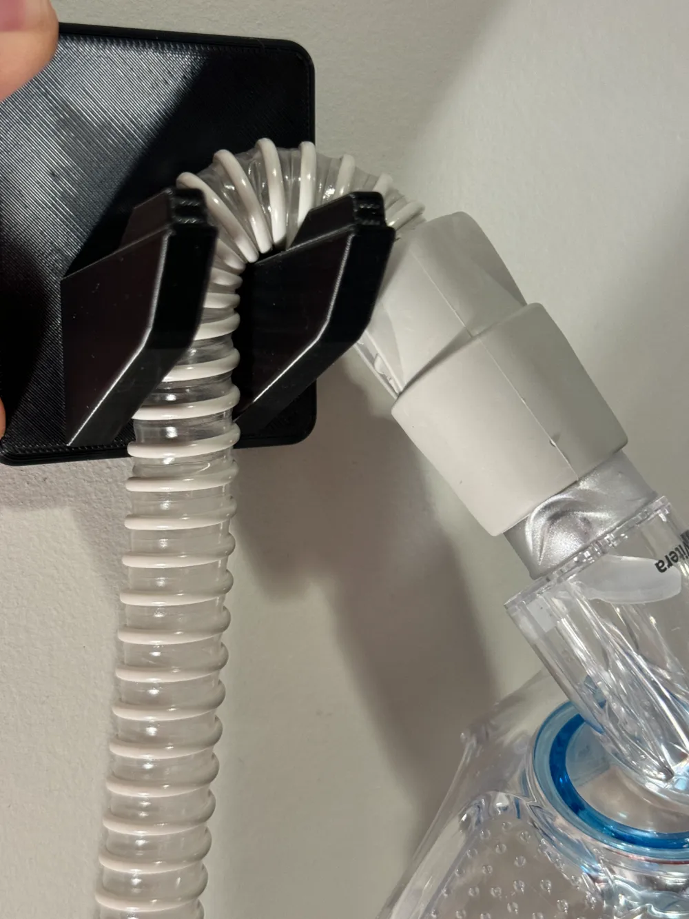 CPAP Hose & Mask Wall Mount (Multiple Variants) by barbasnoo - MakerWorld