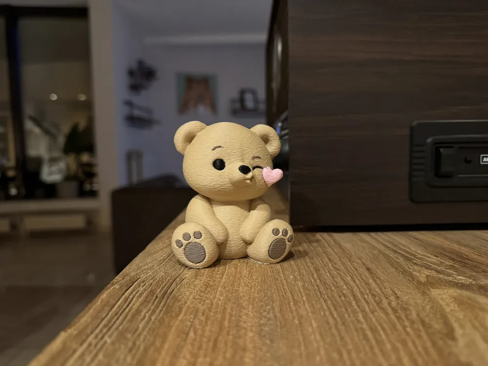 Bearmoji Heart Kissing Benny –Cozy Teddy Bear - Free 3D Print Model ...