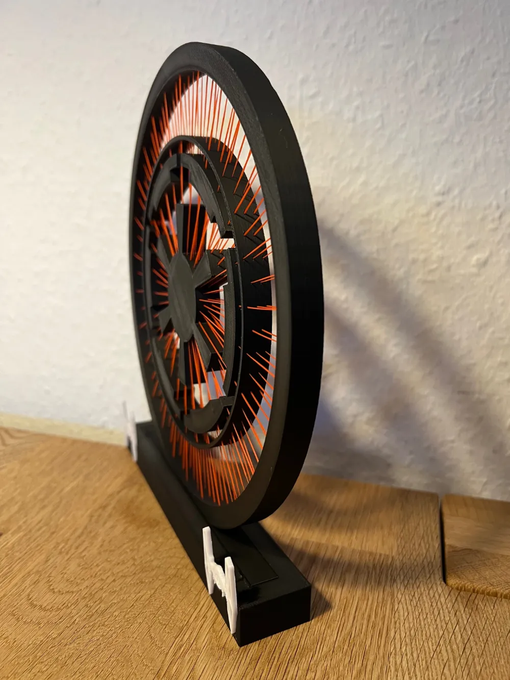 Imperiales Logo schwebend/Imperial Sign suspended - Free 3D Print Model ...