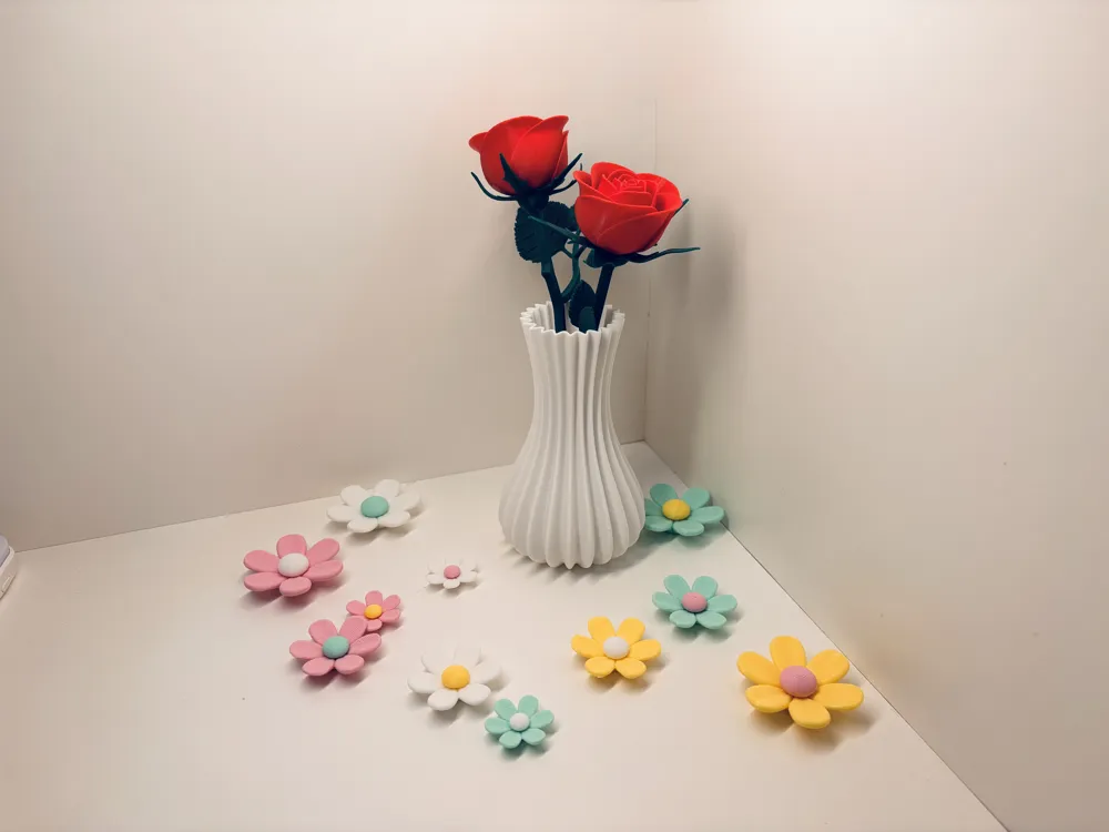 6-Petal Flower - Free 3D Print Model - MakerWorld