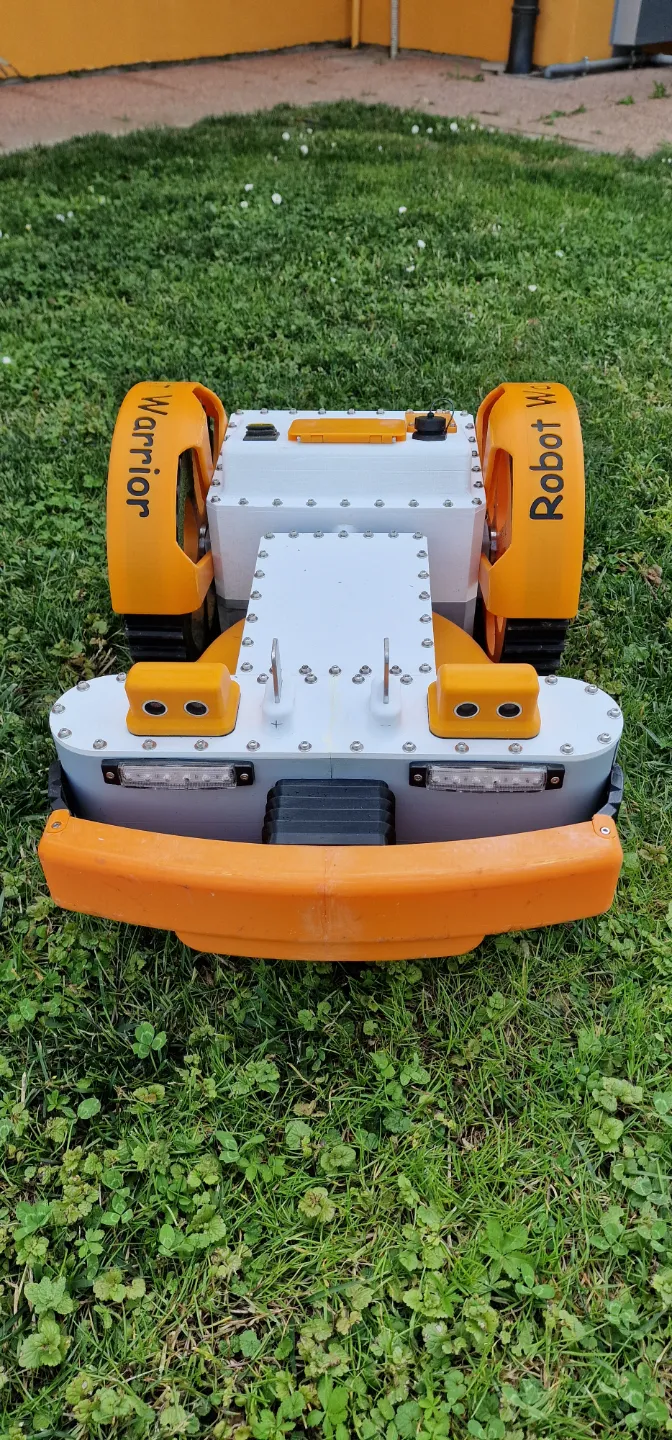 Arduino Robot Lawnmower - Robot tagliaerba Arduino by marcobedendo78 - MakerWorld