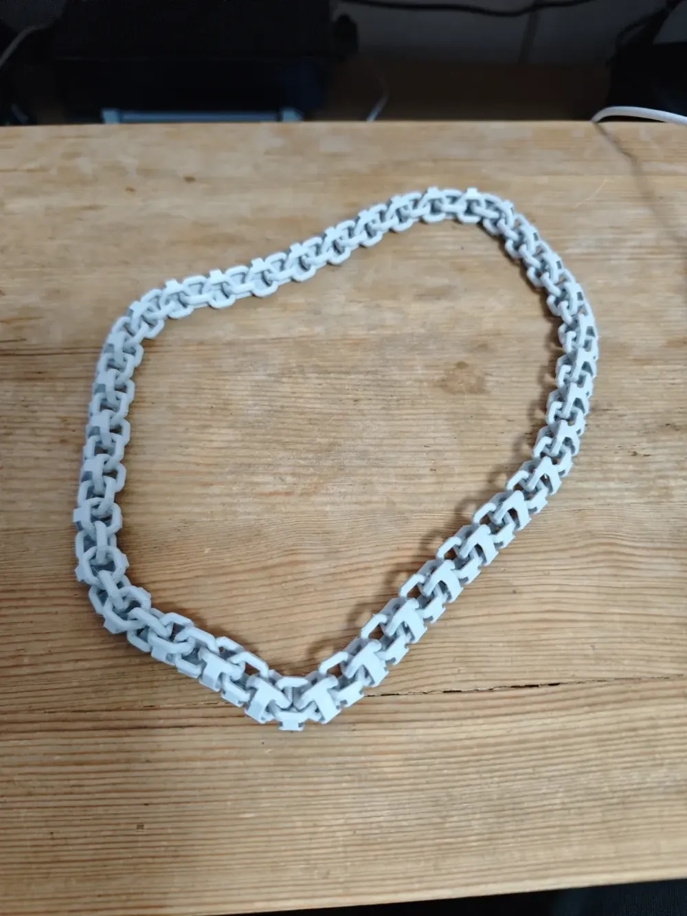 Triangular Geometric Chain by delock MakerWorld: Download Free 3D Models